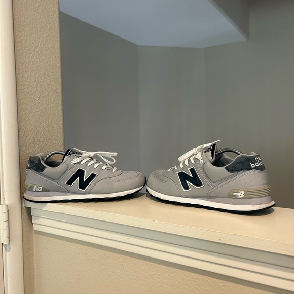New Balance | Shoes | New Balance 574 Mens Sz 5 Light Gray Navy Blue ...